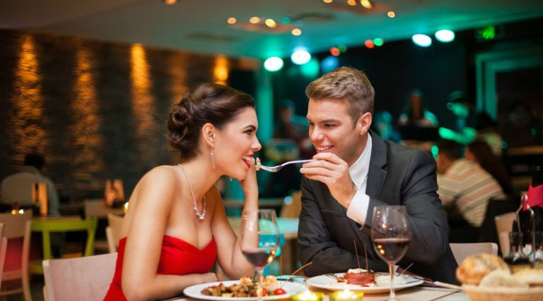 Consejos para Hacer una Cena Romantica de Exito - El Cosmonauta